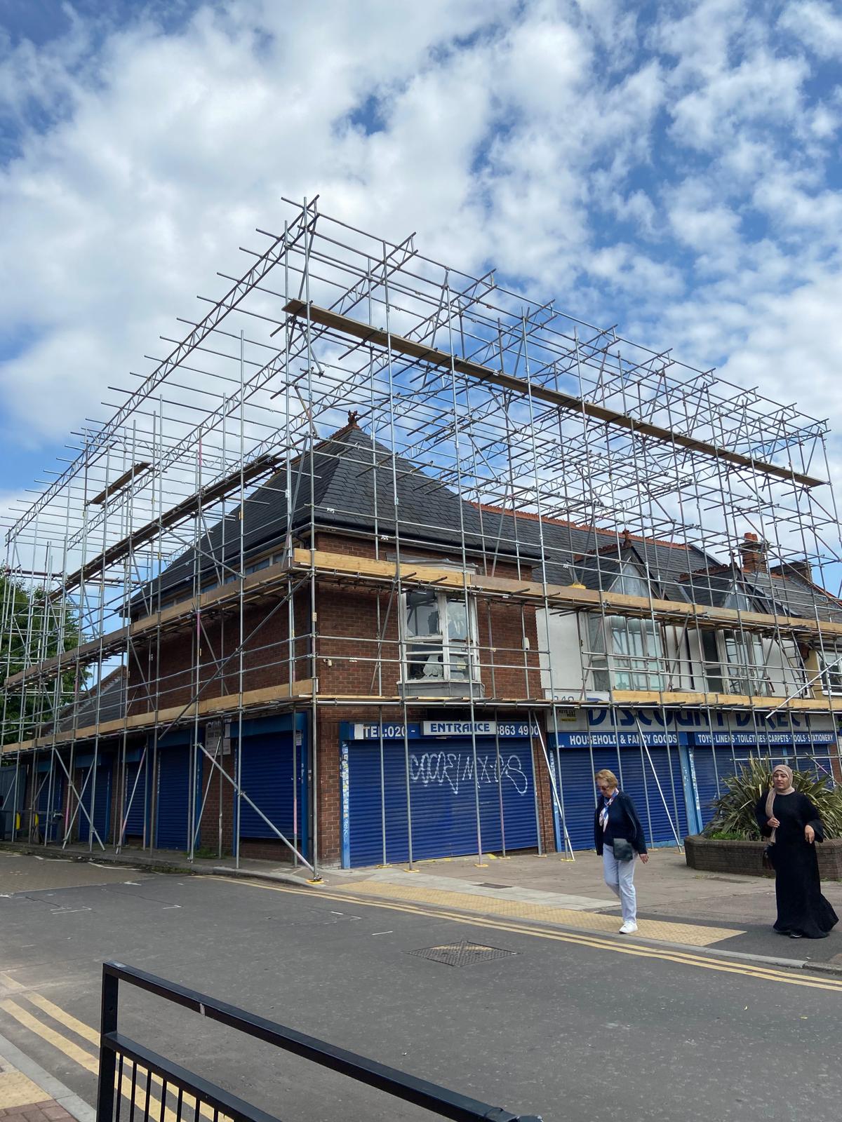 High Road Harrow Ha3 - ELK SCAFFOLDING